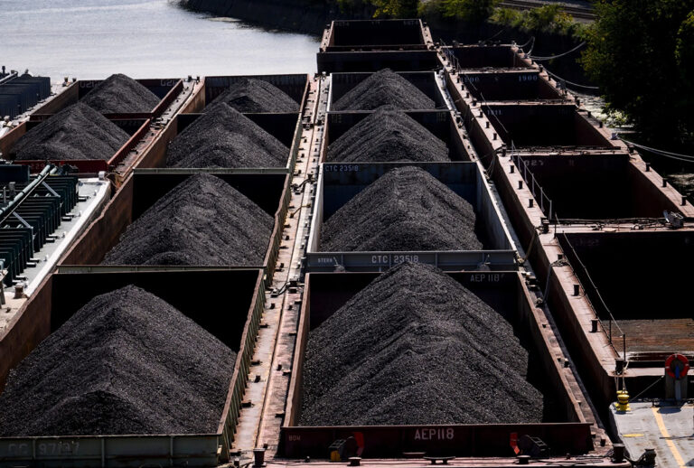 Trump Directs Energy Department to Issue Funds to Keep Coal Plants ...