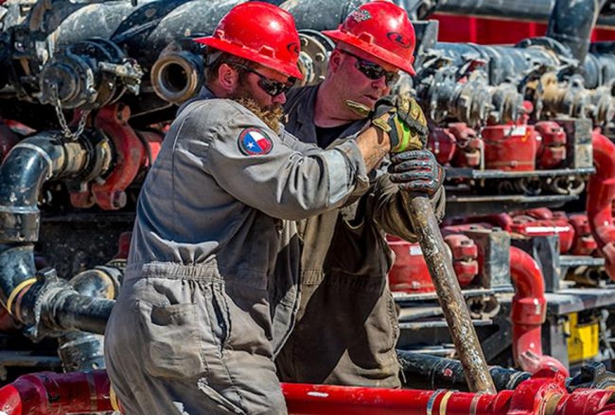 Liberty Oilfield Posts Best Sales in Years on Fracking Boom - Energy ...