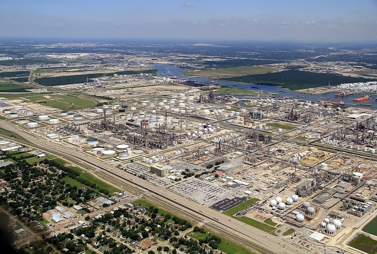 Royal Dutch Shell confirms delay in sale of Texas refinery to Mexico's ...